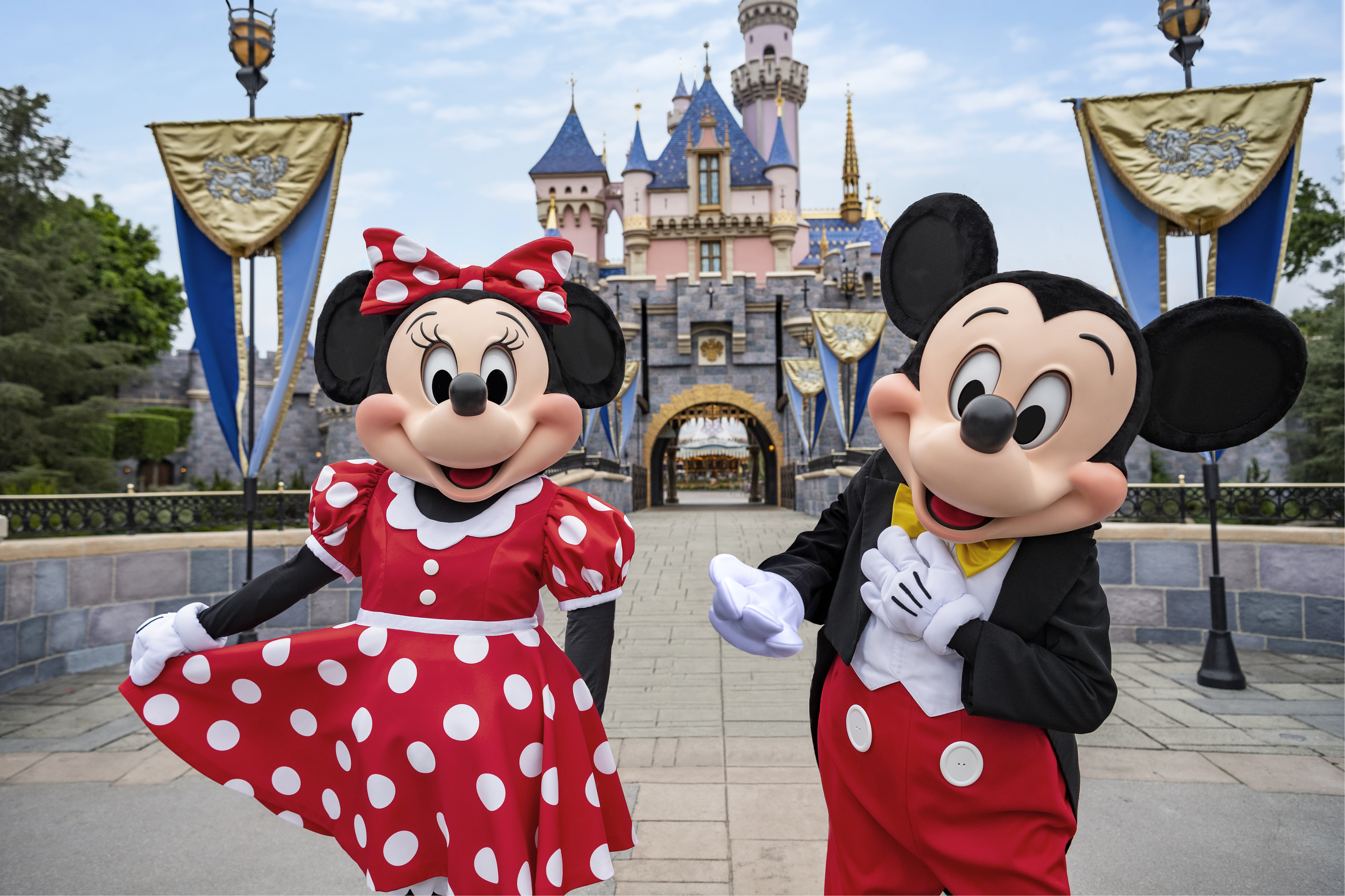 Disney Destinations Around the World: What Magic Each of the Disney ...